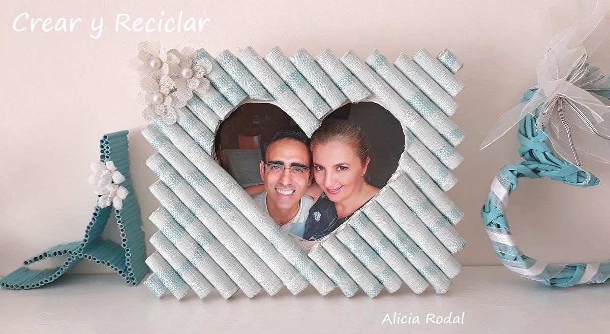 Marco para fotos de cartón